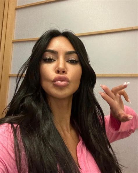 Kim Kardashians Friend Uploads Her Unfiltered Photo Exposing Her Bare
