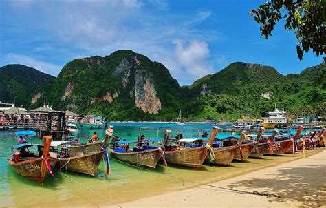 Arabian Peninsula Travel Tourism Compass Travel Guide