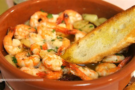 감바스 알 아히요 새우 마늘 까수엘라