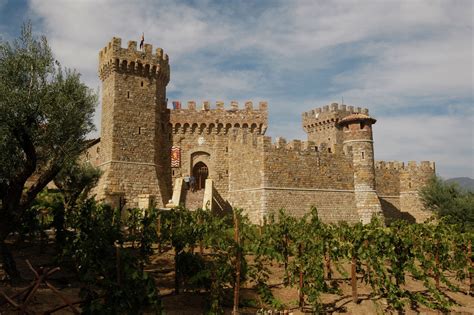 Reviled By Locals 40 Million Bay Area Castle Winning Over Visitors