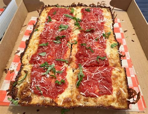 Easy Detroit Style Pizza Recipe By Nepa Pizza Review