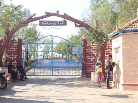 Nrupatunga Hill Becomes Favorite Spot For Tourists In Hubli Oneindia