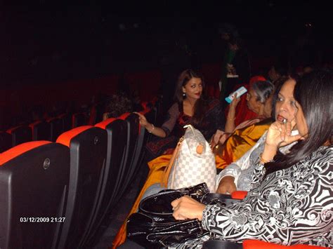 Aishwarya Rai Backless Saree In Paa Premiere Hot Girls Of Bollywoods