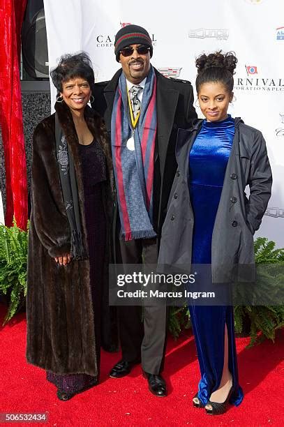 Dr Frederick D Haynes Photos And Premium High Res Pictures Getty Images