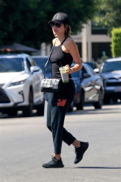 Lisa Rinna Braless 9 New Photos Pinayflixx Mega Leaks