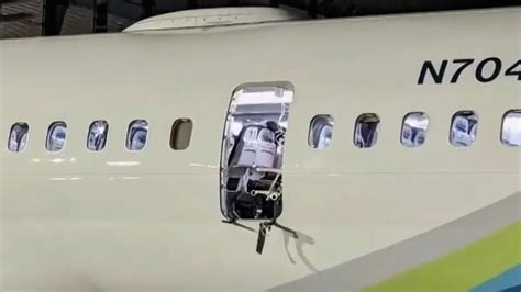 Alaska Airlines Mid Air Boeing Blowout What Next For Flights And 737