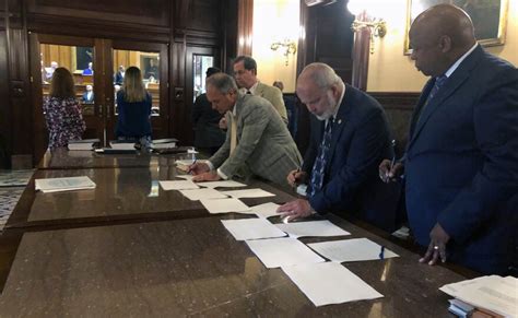 Sc General Assembly Adjourns With New Budget And Bond Reform South