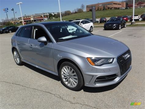 Florett Silver Metallic 2016 Audi A3 Sportback E Tron Premium Exterior