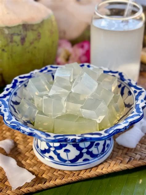 Easy Coconut Jelly Cubes Only 3 Ingredients