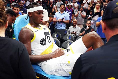 Utah Jazzs Taylor Hendricks Is Stretchered Off Court After Breaking