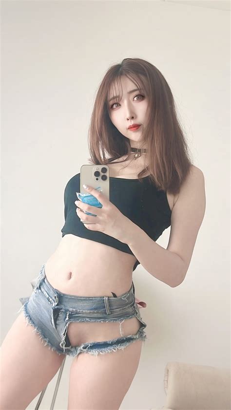 股間もホットになるホットパンツ姿のエロ画像 Part36 │ アダルトニュース時短