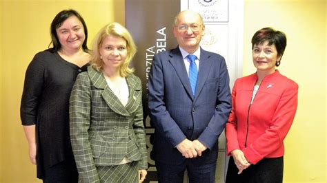 Bývalý Diplomat A Prekladateľ Stanislav Vallo Aktuality Univerzita Mateja Bela V Banskej