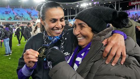 Martas Mom Steals The Show As Orlando Pride Wins Nwsl Title