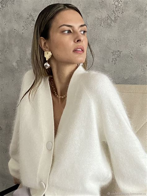 Big Button Fetish On Tumblr