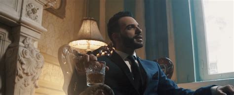 Μάτια μου γλυκά παραπονιάρικα Νέο βίντεο κλιπ του Δημήτρη Καραδήμου