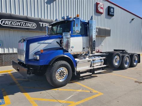 Cat Western Star 4900sb