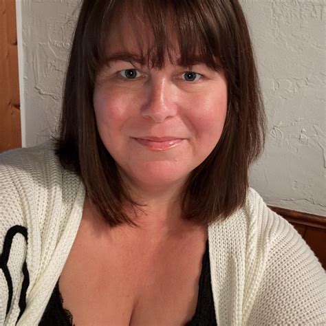 Ruby Rose Gallery You Might Know How Much We Love Gem Shows And Now We Get To Be Part Of One