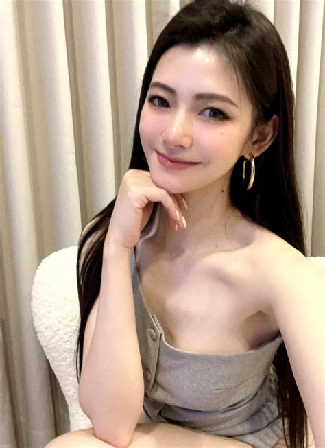 請chat Gpt幫我生成一個女兒 然後它索性把我的臉也換了，還更漂亮 好啊～要這麼過分是不是 😂😂😂