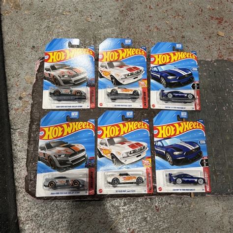 Hot Wheels 2026 Mainline A Case 2020 Ford Mustang Shelby Gt500