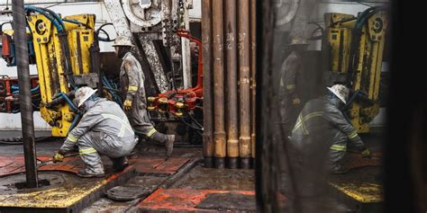 Oil Prices Slump As Recession Fears Grow Wsj