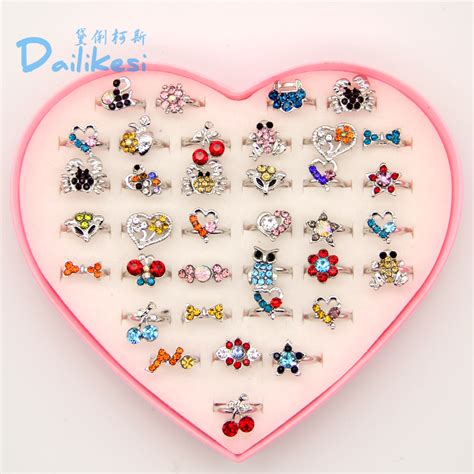 小孩儿童宝石戒指镶钻水晶首饰品配饰指环男女孩生日礼物玩具包邮虎窝淘