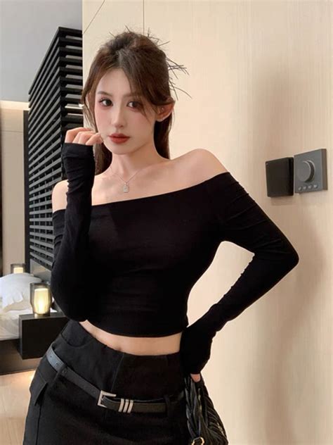 Hotgirl พร้อมส่งจากกทม เสื้อครอปแขนยาวเซ็กซี่ สไตล์ยุโรปและอเมริกา ทรงเข้ารูป Shopee Thailand