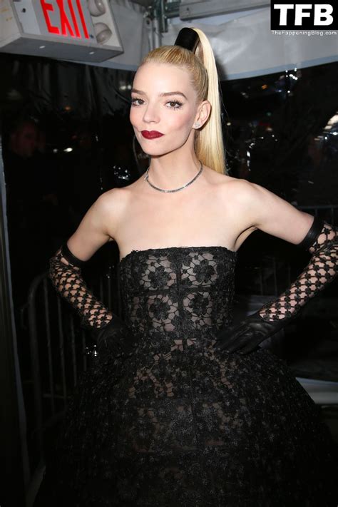 Anya Taylor Joy Displays Her Beautiful Legs At The Menu Premiere In Nyc