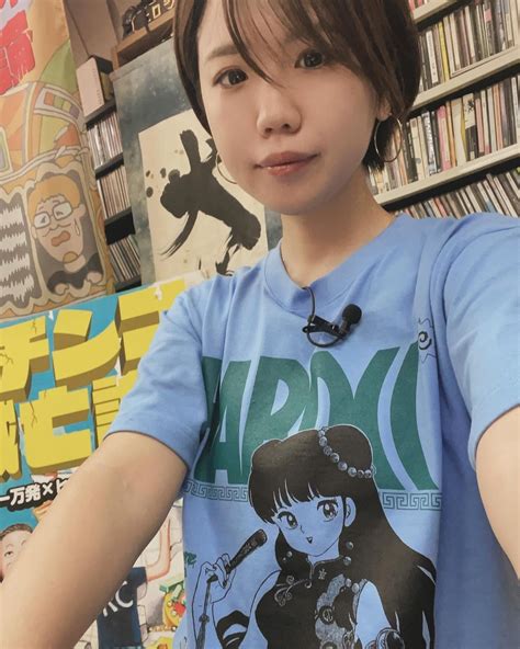 森本レオ子 ・ このたび、「増補版森本レオ子写真集キケンナアソビもっとキケンなバージョン」が発売されることになりました。 Instagram