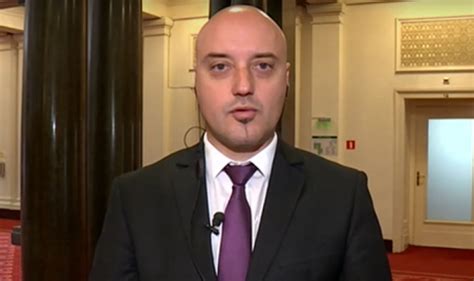 Министър Славов оспори пред ВАС избора на Сарафов