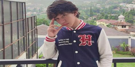 Biodata Dan Profil Daffa Syahputra Umur Agama Dan Karier Pemeran Fandi Di Sinetron Aku Bukan