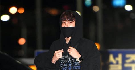 방탄소년단 제이홉 귀여운 공항 패션 사진