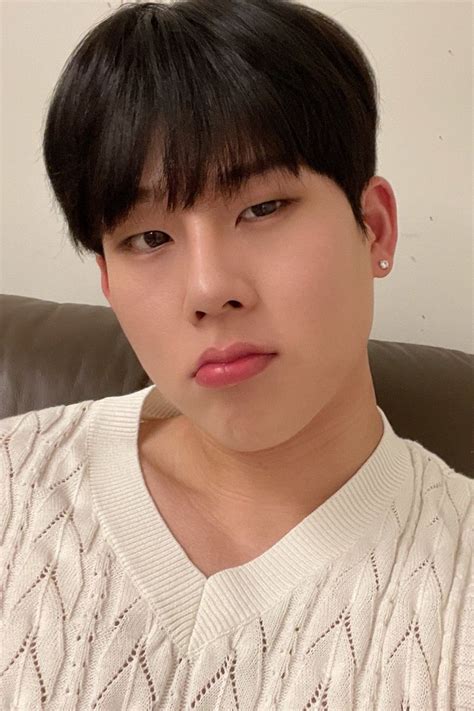 Pin Oleh Amy Davis Di Celebrities Monsta X