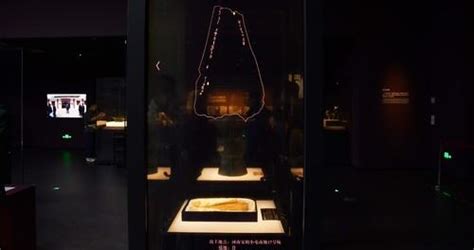 国家博物馆x透明oled显示屏，文物穿越千年历史而来国家博物馆文物考古新浪新闻