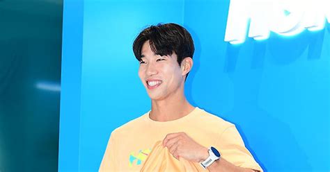 홍범석 ‘갖고 싶은 탄탄 복근 Mk포토