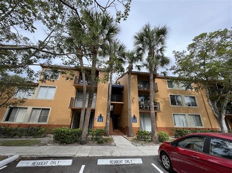 10717 Cleary Blvd Plantation Fl 33324 Townhome Rentals In