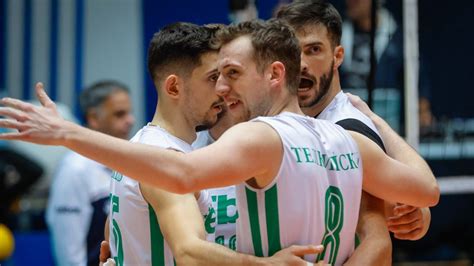 Берое спря серията на Пирин след страхотен обрат в Разлог