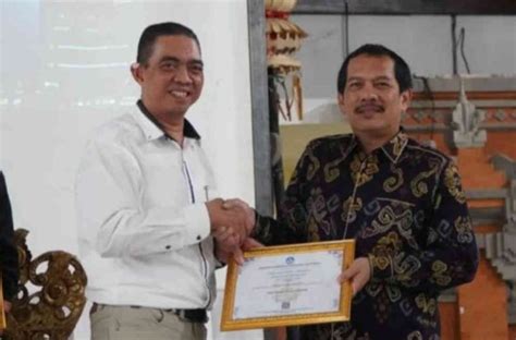 Itb Stikom Bali Borong Empat Penghargaan Lldikti Bali Ntb Bali Prawara