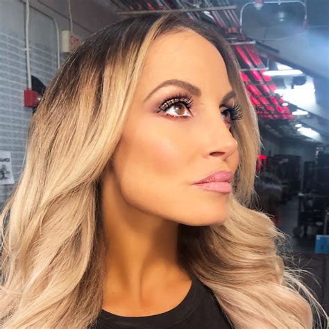 Trish Stratus Scrolller