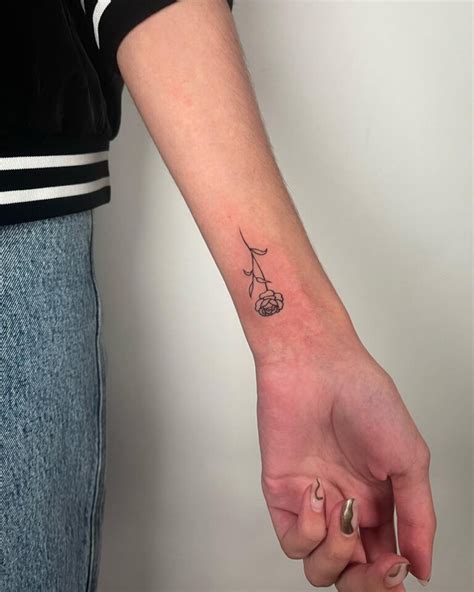 40 Best Rose Wrist Tattoo Ideas For Stylish Ink 91tattoos