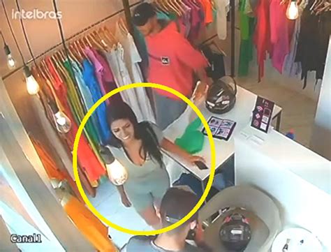 閲覧注意美人ショップ店員 人の レ プ魔 に必死に抵抗するも動画あり ポッカキットポッカキット