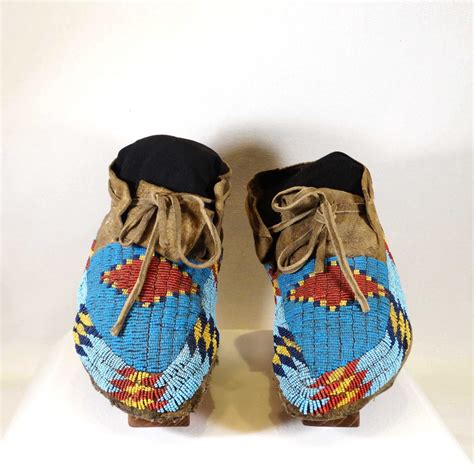Prairie Beaded Pipe Bag — Morning Star Gallery