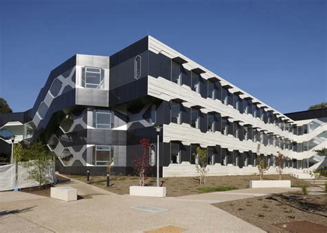 Biosciences Research Building By Lyons