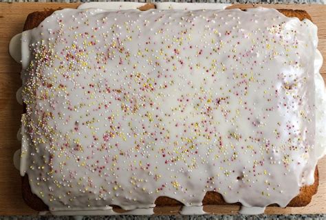 Hundreds And Thousands Cake Cake Recipes Hundreds And Thousands Cake