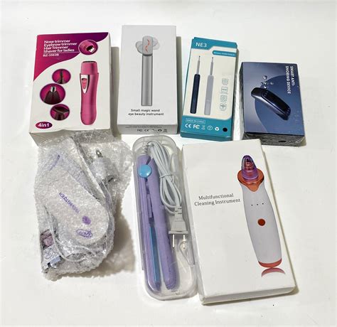 Lot A Group Of Small Electronics Etc