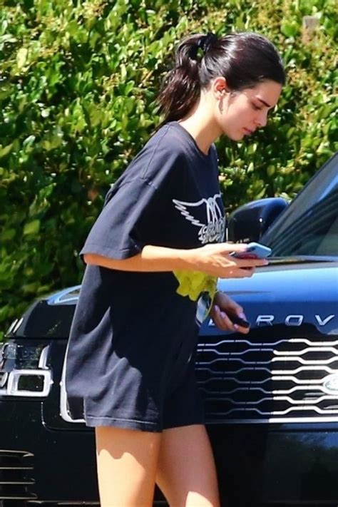 Kendall Jenner Sexy Legs In Beverly Hills 16 Pics The Fappening