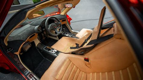 Mclaren F1 Seating Arrangement
