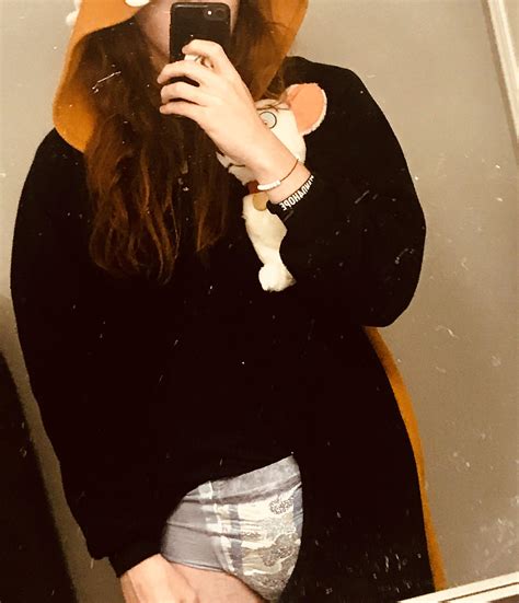 Feeling Kinda Cute And Smol Scrolller