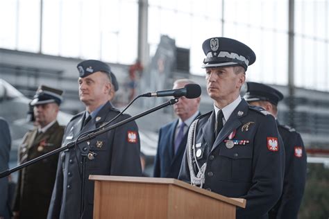 Generał Ireneusz Nowak Pożegnał Się Z 2 Skrzydłem Lotnictwa Taktycznego