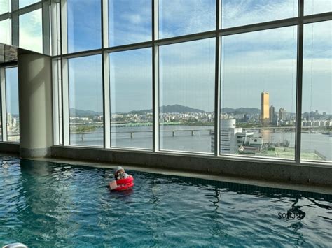 서울한강뷰호텔 호텔나루 엠갤러리 아이와 가성비호캉스 프리미어 리버 헐리우드 베드룸 수영장 시간 네이버 블로그