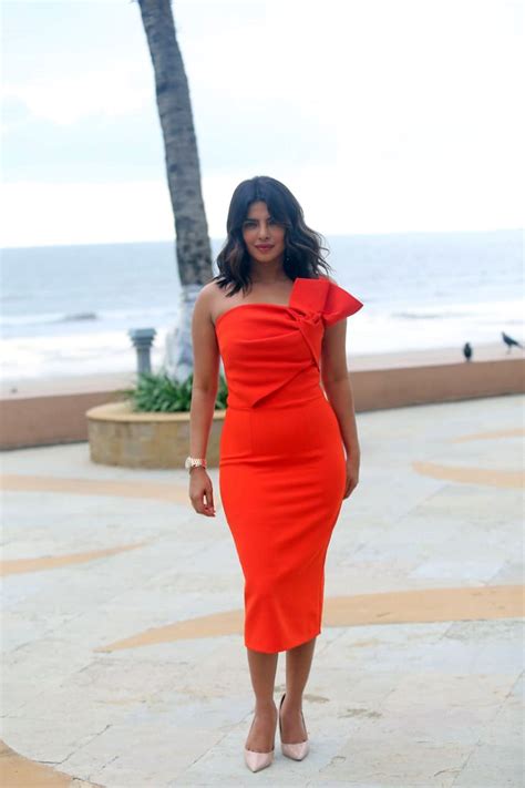 Priyanka Chopra Sexy Sky Is Pink 13 Photos The Fappening